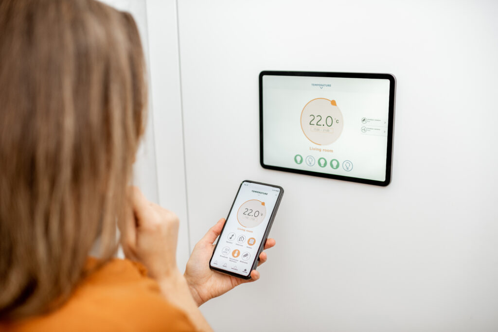 Home's Energy Efficiency with Smart Thermostats